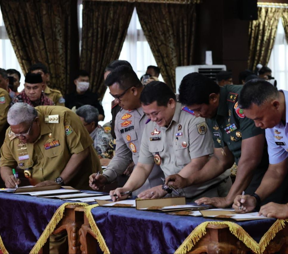 Menteri Hadi Ingatkan Percepatan Program Strategis Nasional Butuh ... Menteri Hadi Ingatkan Percepatan Program Strategis Nasional Butuh ...