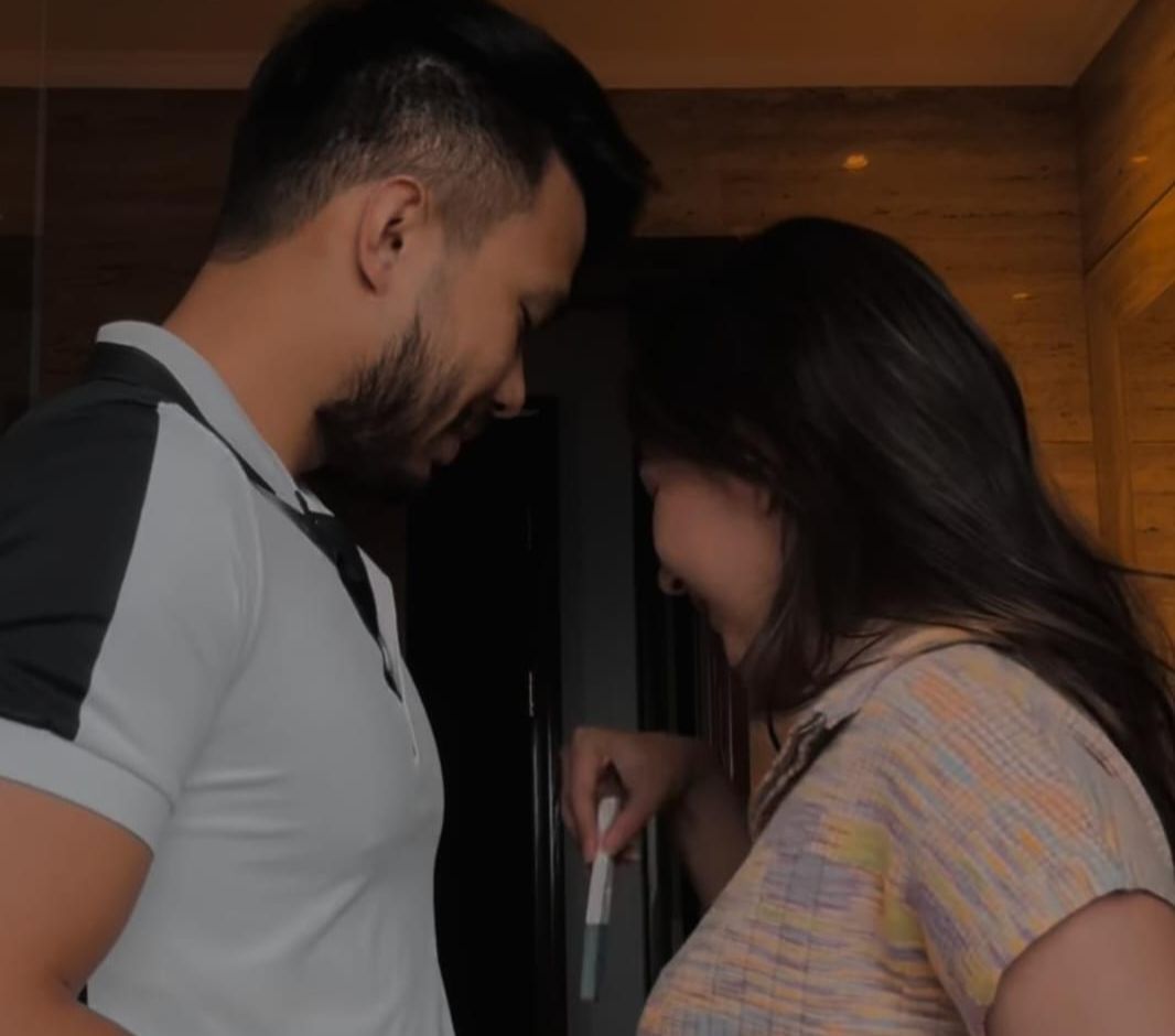 Detik-detik Jessica Mila Umumkan Kehamilan, Suami Sangat Bahagia Langsung Peluk dan Gendong