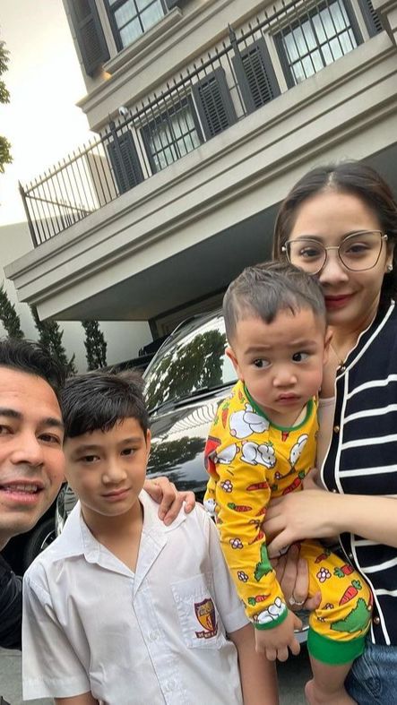 Kabar Terbaru Rafathar Setelah Viral Ditonjok Teman Sekolah, Netizen Justru Salfok Sama Nagita