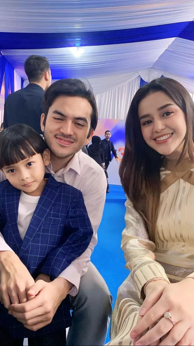 Jadi Adik Kakak di Sinetron Bidadari Surgamu, Ini Potret Akrab Virza ...