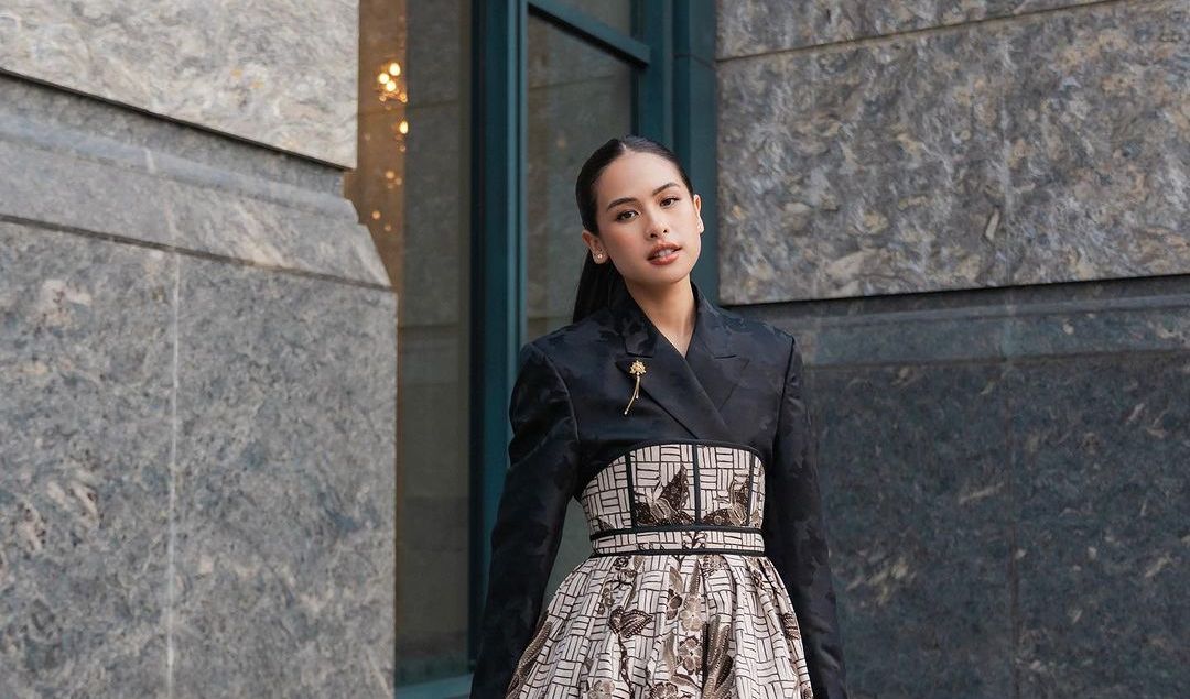 6 Potret Maudy Ayunda dalam Hanbok Batik, Gabungan Kain Tradisional dan ...