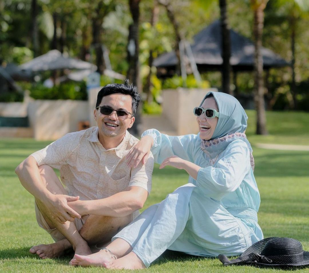 Potret Penampilan Dine Istri Sahrul Gunawan yang Ramai Dikritik Netizen ... Potret Penampilan Dine Istri Sahrul Gunawan yang Ramai Dikritik Netizen ...