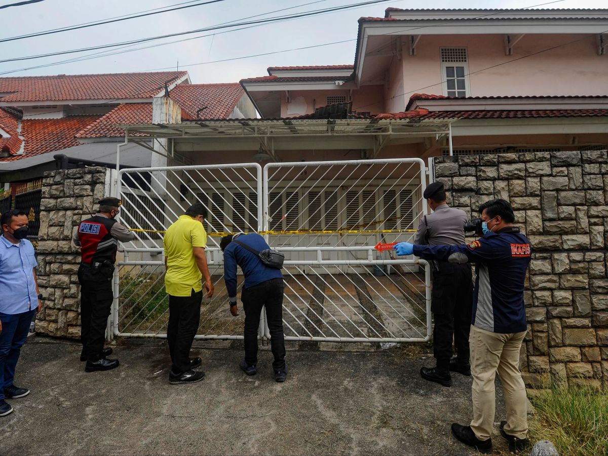 Polisi Temukan Dokumen dan Sejumlah Catatan saat Olah TKP Ibu Anak ...