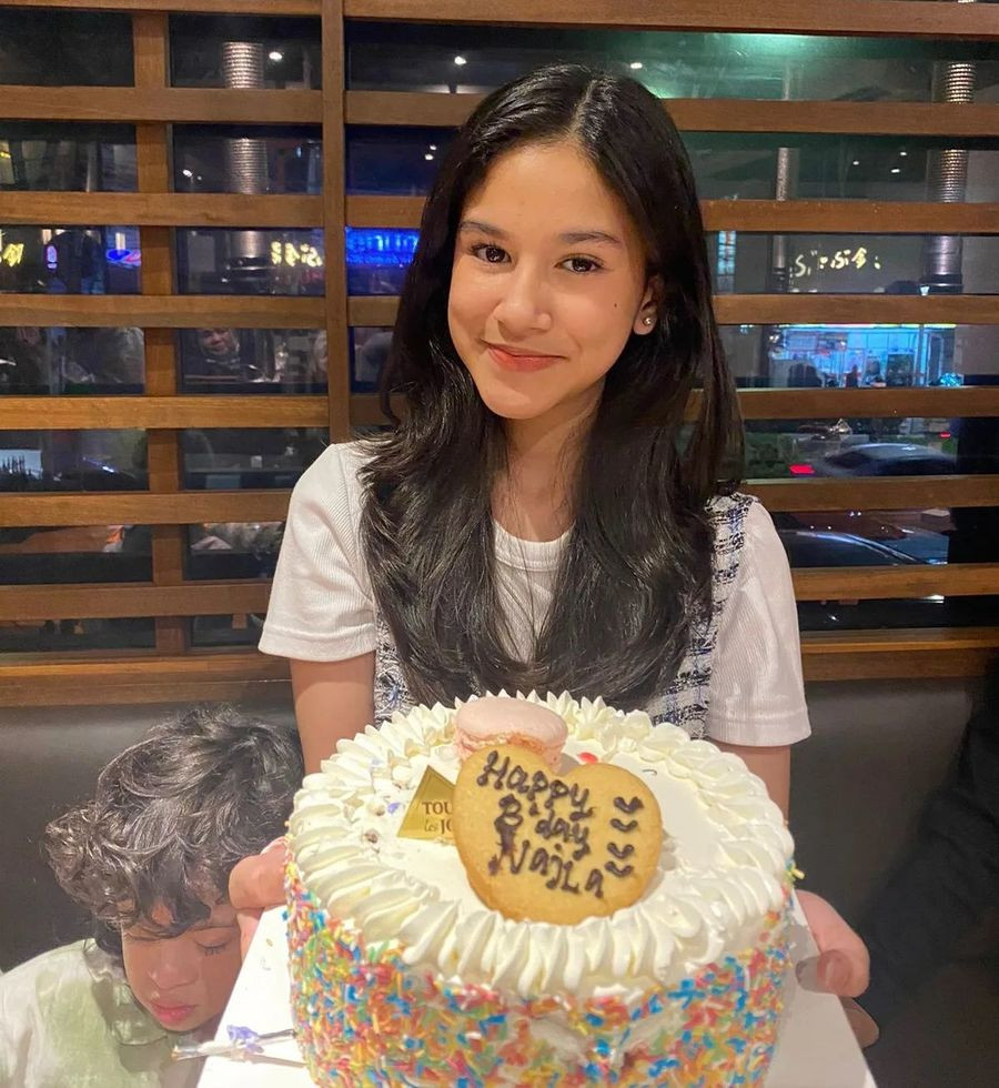 Sudah Remaja dan Cantik, Potret Najla Gathan Anak Dina Lorenza yang ...