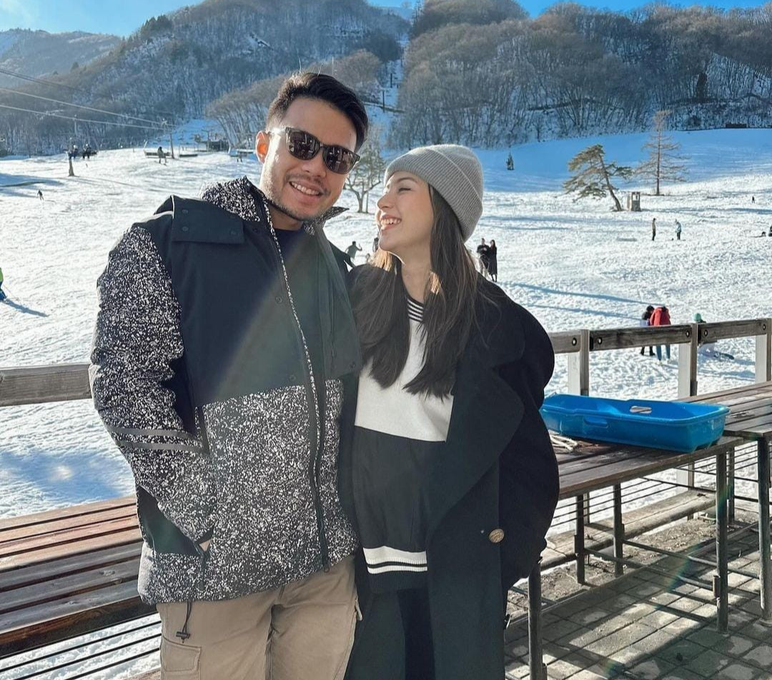 10 Potret Bumil Cantik Jessica Mila di Jepang, Mesra Bareng Suami & Bagai Bestie sama Mama Mertua