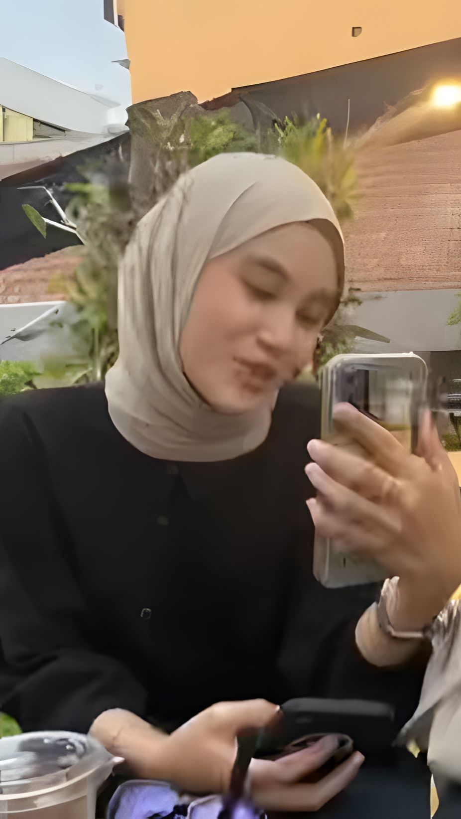 Cerita Lengkap Kisah Viral Cewek Video Call Pacar Bareng Selingkuhannya, Endingnya Bikin Netizen ...
