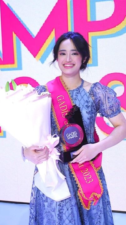 Putri Cantik Wakapolri Komjen Agus Andrianto Menang Gadis Sampul ...