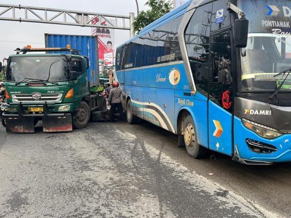 Kabar Terbaru Bripda Novandro yang Relakan Kendaraannya Dilindas Bus ...