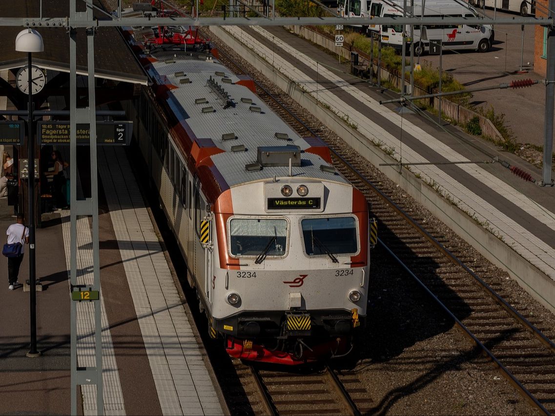 Tragedi Bintaro 1987, Kecelakaan Kereta Api AKibat Kelalaian Petugas