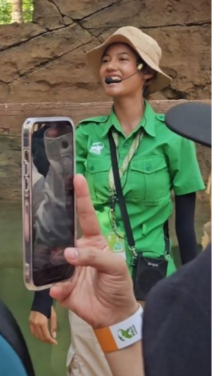 Punya Paras Mirip, Klaudia Krish Petugas Kebun Binatang Solo Ini Akhirnya Dinotice Pevita Pearce