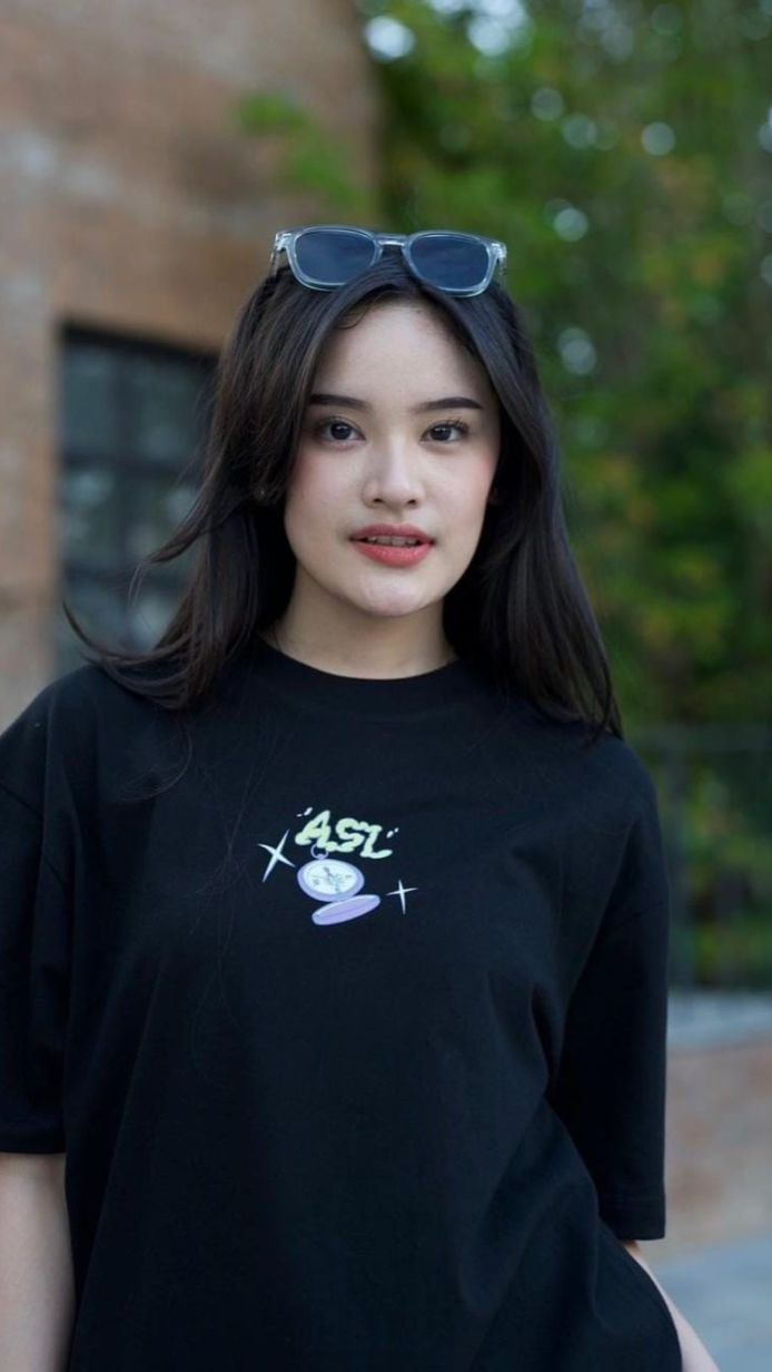 10 Pesona Adzana Ashel, Suara Bangunkan Sahur Viral Sampai Diputar di ...