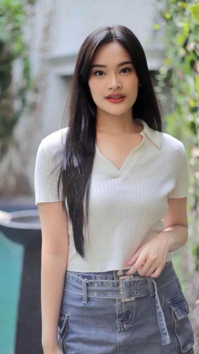 10 Pesona Adzana Ashel, Suara Bangunkan Sahur Viral Sampai Diputar di ...