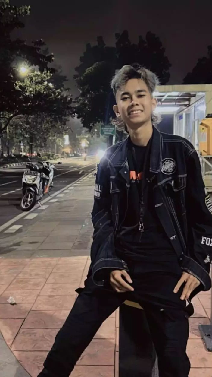 Dulu Dicibir Norak! 8 Potret Terbaru Alif Cepmek yang Ganteng & Glow Up ...