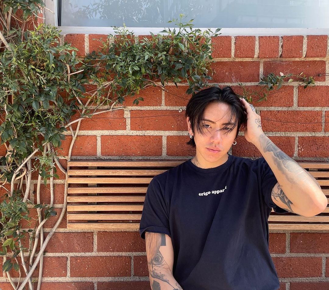 Potret DPR Ian, Rapper Korea Pakai Kaus Brand Lokal Ratusan Ribu ...