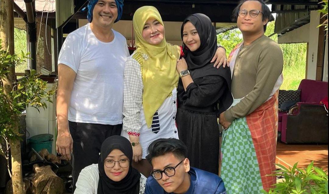 Berwajah Ganteng, Potret Diffa Chandra Putra Dicky Chandra yang Jadi Penyanyi | Dream.co.id