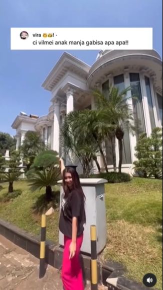 Bak Istana, 10 Potret Rumah Mewah Vilmei, Selebtok yang Viral Gegara Rumsyah Baduy | Dream.co.id