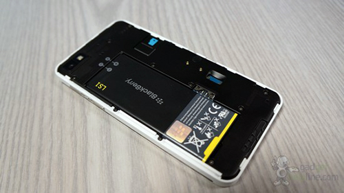 RIM ternyata juga siapkan BlackBerry Z10 putih | merdeka.com