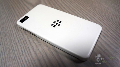 RIM ternyata juga siapkan BlackBerry Z10 putih | merdeka.com