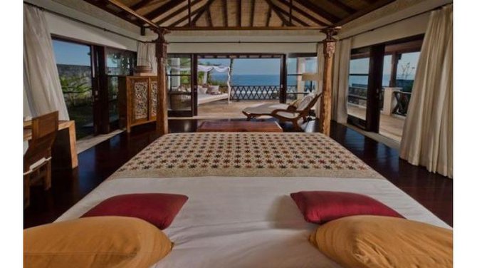 Mewahnya Villa Milik Pengacara Kondang Hotman Paris, Tarif Semalamnya ... Mewahnya Villa Milik Pengacara Kondang Hotman Paris, Tarif Semalamnya ...