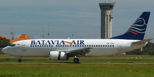 Batavia Air tergelincir karena pecah ban | merdeka.com