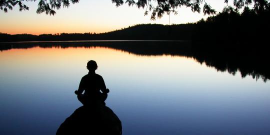 3 Jenis meditasi sederhana dan manfaatnya | merdeka.com 3 Jenis meditasi sederhana dan manfaatnya | merdeka.com