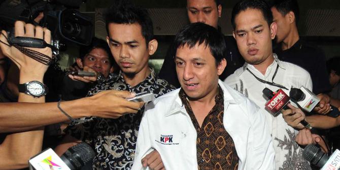 Setelah ditahan, Fahd A Rafiq dibawakan makan sahur | merdeka.com