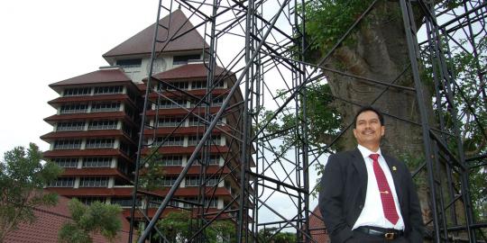 Mantan rektor ITB dilantik jadi rektor sementara UI | merdeka.com