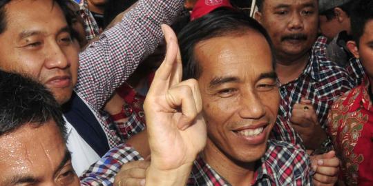 Jokowi bawa koleksi kaset rock kesukaannya ke Jakarta | merdeka.com