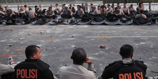 500 Polisi amankan Balai Kota DKI dari demo buruh | merdeka.com