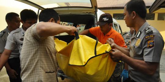 Identitas pelaku bom bunuh diri di Mapolres Poso terungkap | merdeka.com Identitas pelaku bom bunuh diri di Mapolres Poso terungkap | merdeka.com