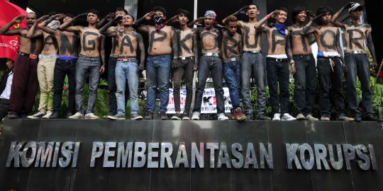 KPK periksa Kajati Riau terkait suap pajak PT Master Steel | merdeka.com