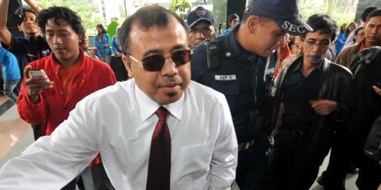 Patrialis Akbar & Satya Arinanto diusulkan jadi hakim konstitusi | merdeka.com