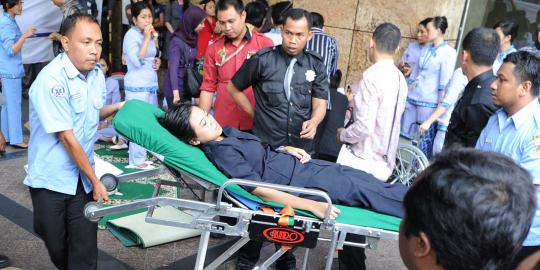 Kelelahan, 20 peserta upacara Hari Kesaktian Pancasila tumbang ... Kelelahan, 20 peserta upacara Hari Kesaktian Pancasila tumbang ...