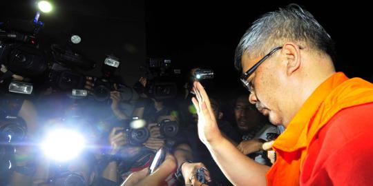 Narkoba di MK, BNN ambil sampe DNA Akil Mochtar | merdeka.com