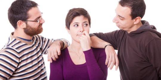 Terjebak cinta segi tiga? Ini solusinya! | merdeka.com