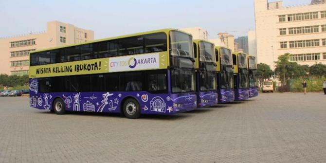Bus tingkat di Jakarta khusus untuk turis | merdeka.com