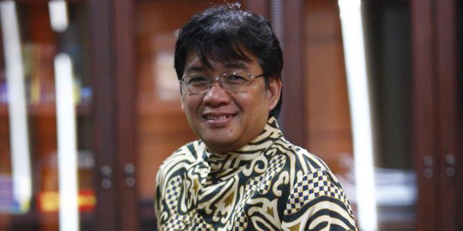 Denny JA masuk 33 Tokoh Sastra, redaktur majalah Horison mundur ...