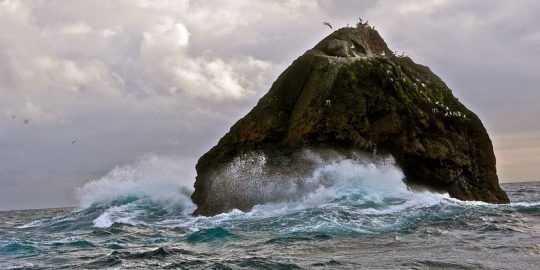 Pulau karang ini jadi rebutan empat negara | merdeka.com