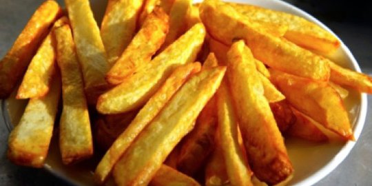 Hindari mengonsumsi 10 makanan ini sebelum tidur! | merdeka.com