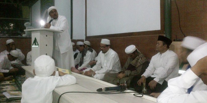 FPI pilih Prabowo karena ada partai Islam yang mendukung | merdeka.com