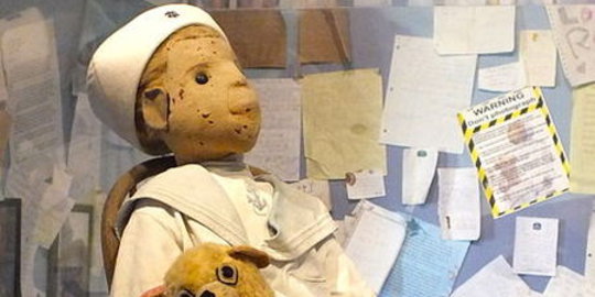 Robert, boneka hantu yang menginspirasi film horor Child's Play ...