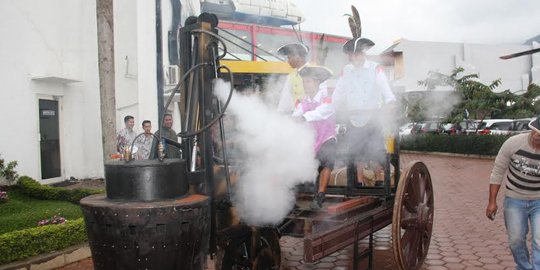 Ini cara kerja mobil tenaga uap temuan guru di Malang
