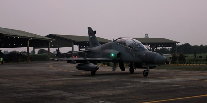 Sebelum latihan terbang malam, pilot tempur TNI AU gelar Yasinan ...