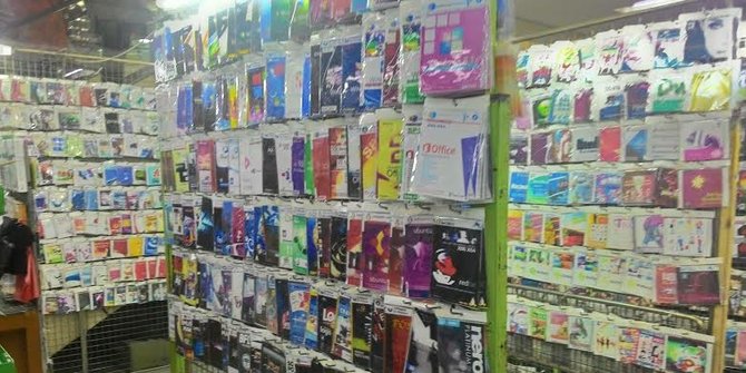 Pengelola Harco Mangga Dua ancam tutup toko penjual software bajakan ...