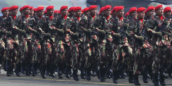 Ini beda gaji pokok prajurit dan jenderal TNI | merdeka.com