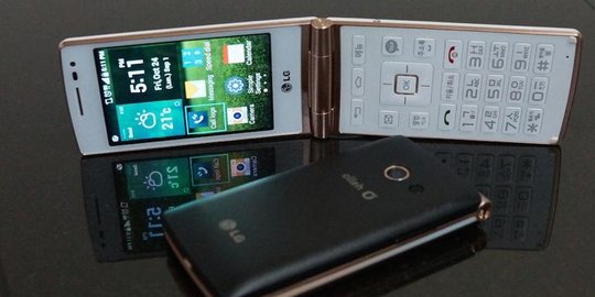 6 Smartphone ini beri kepuasan lebih dengan 2 layar sekaligus | merdeka.com