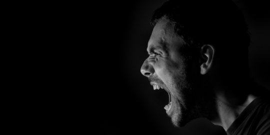 Jangan terpancing emosi, kenali dulu 4 jenis kemarahan ini | merdeka.com