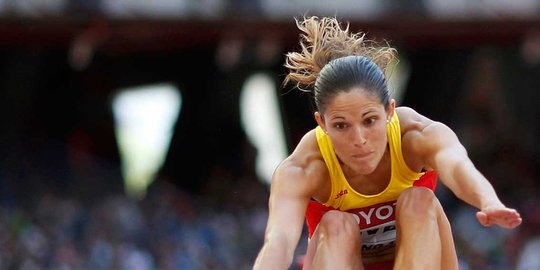 Lompat jauh, olahraga yang menyehatkan dan juga indah | merdeka.com