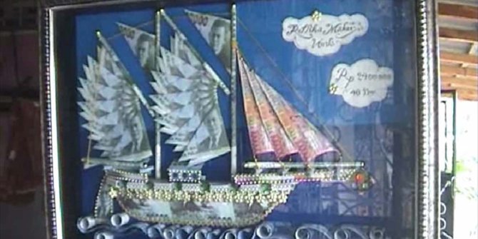 Mengintip bisnis origami uang kertas untuk mahar pernikahan | merdeka.com