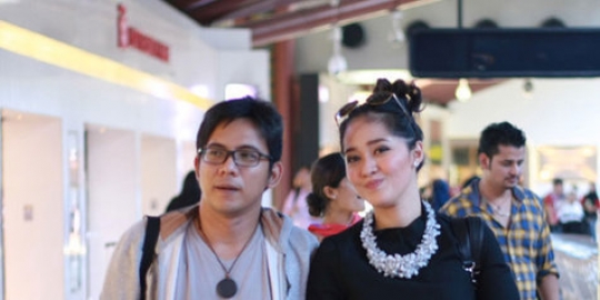 Digosipkan pisah ranjang dengan istri, David Noah buka suara | merdeka.com Digosipkan pisah ranjang dengan istri, David Noah buka suara | merdeka.com